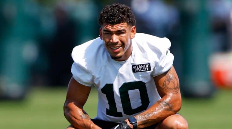 Allen Lazard Parents, Age, Height, Wife, Girlfriend, Ethnicity, Net ...