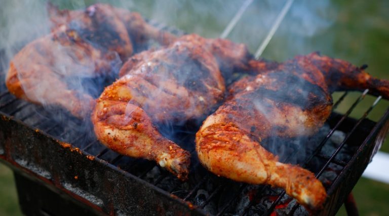 How To Heat Up A Fully Cooked Smoked Turkey Leg? Quick Guide - As Mom ...
